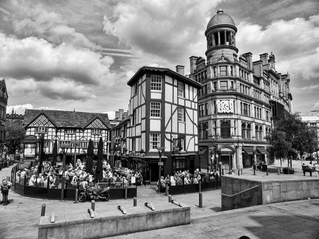 team-building-events-in-manchester-right-angle-corporate